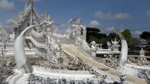 Wat Rong Khun: The Enigmatic Beauty of Chiangrai's White Temple