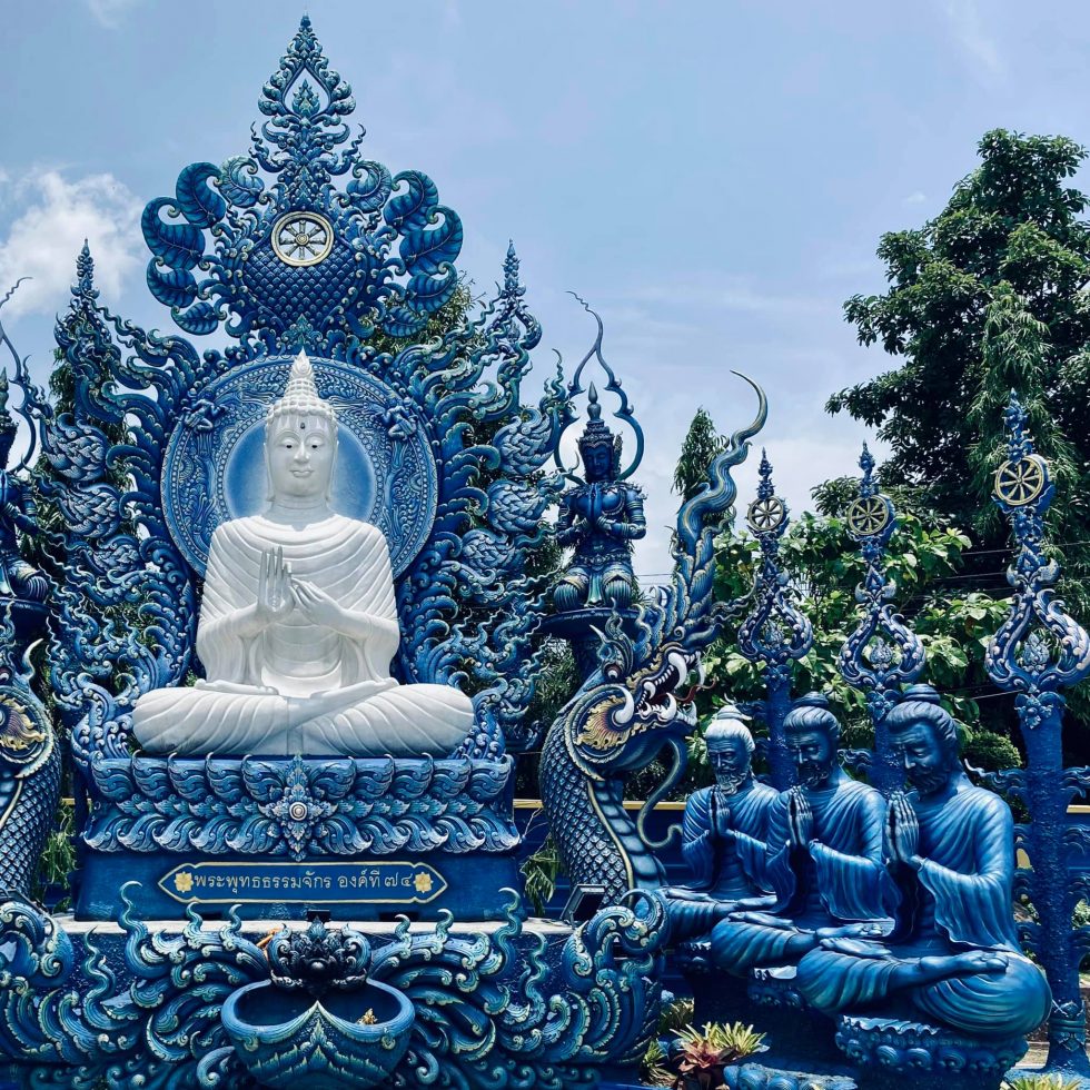 Wat Rong Suea Ten: Explore Lanna Art at the Blue Temple